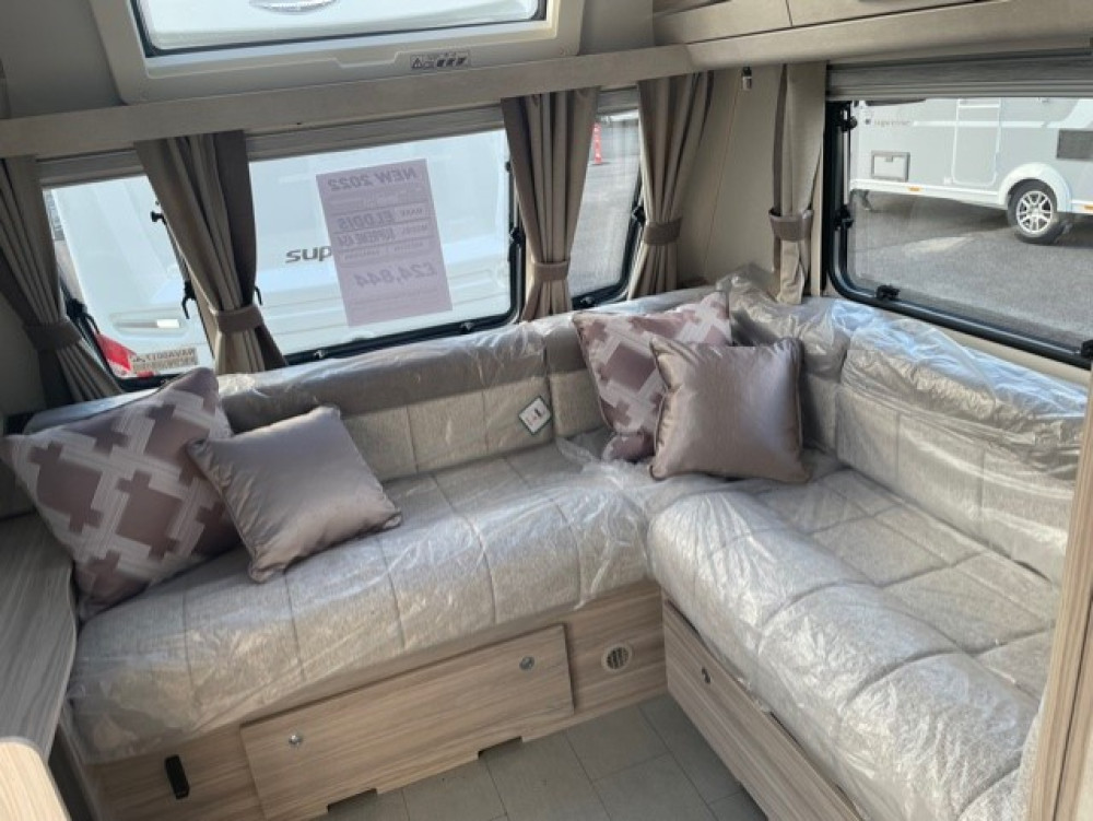 Elddis Supreme 454 Caravan