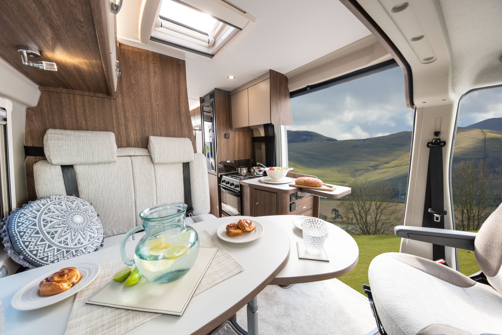 Compass Avantgarde CV40 Compass