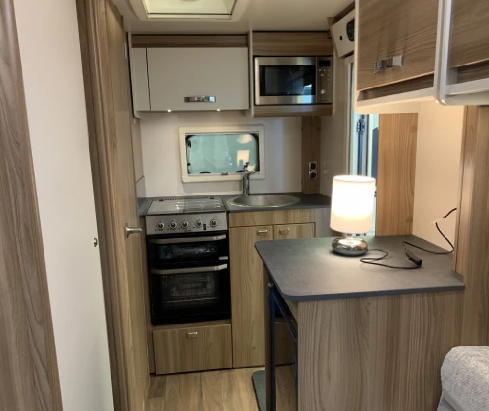 Swift Sprite Vogue Compact