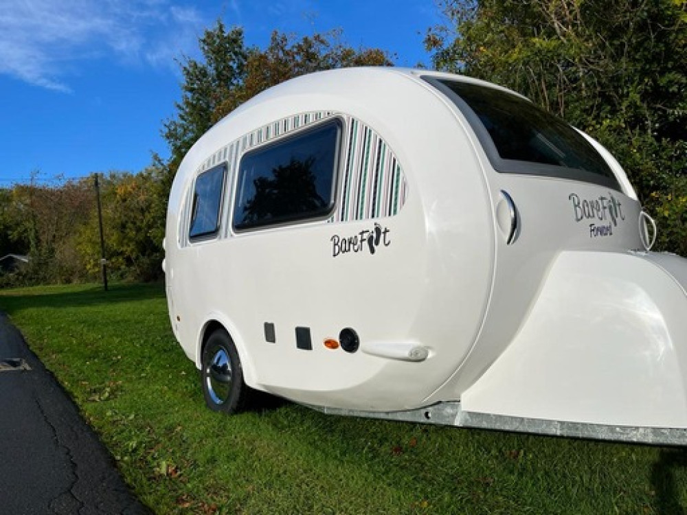 Barefoot Forward Caravan – Modern British Design