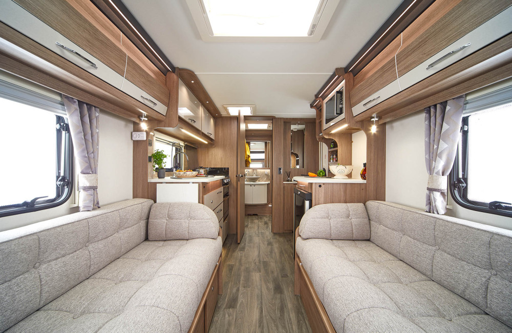 Coachman VIP 565