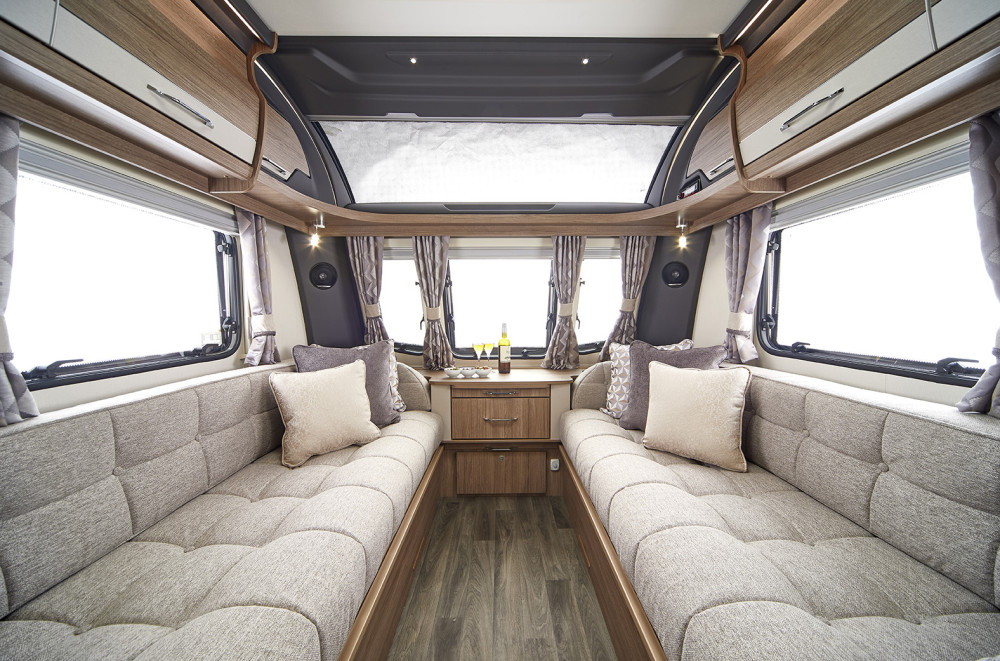 Coachman VIP 460 | Premium 2-Berth Touring Caravan
