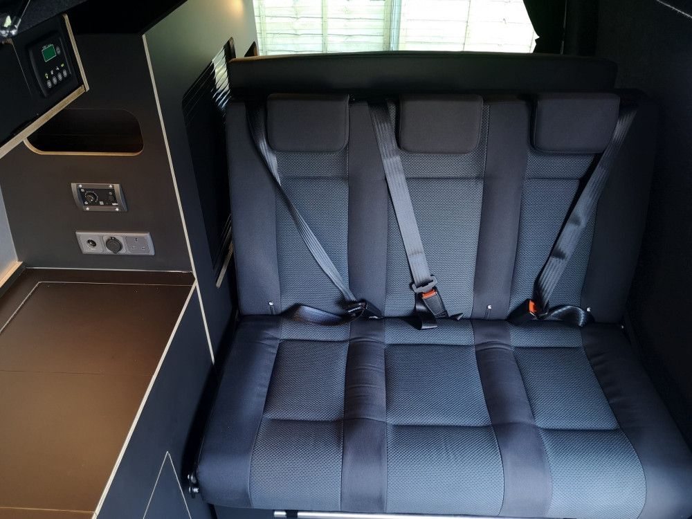 Volkswagen Transporter Elements Edition LWB T6.1 Highline T30 VW