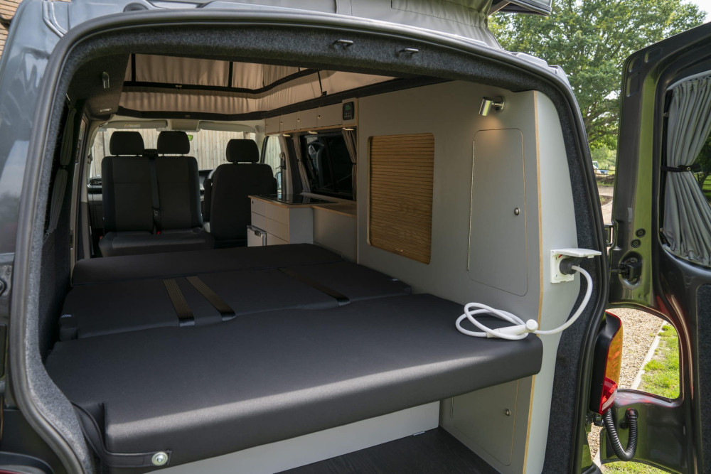 Volkswagen Transporter Elements Edition LWB T6.1 Highline T30 VW