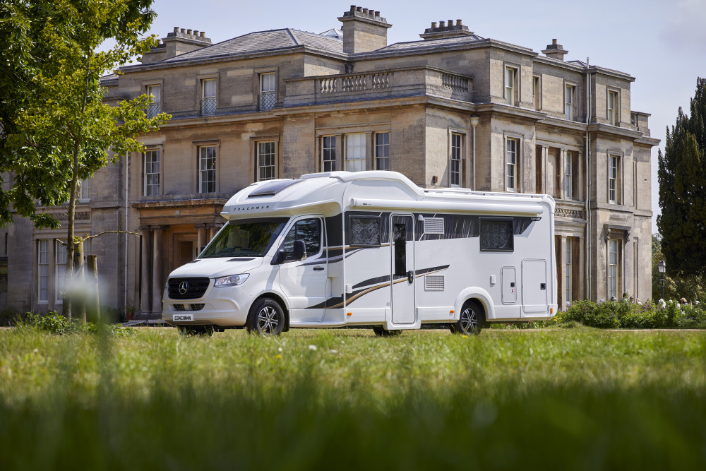 Discover the Coachman Travel Master TM 545 Mercedes - Ultimate Luxury ...