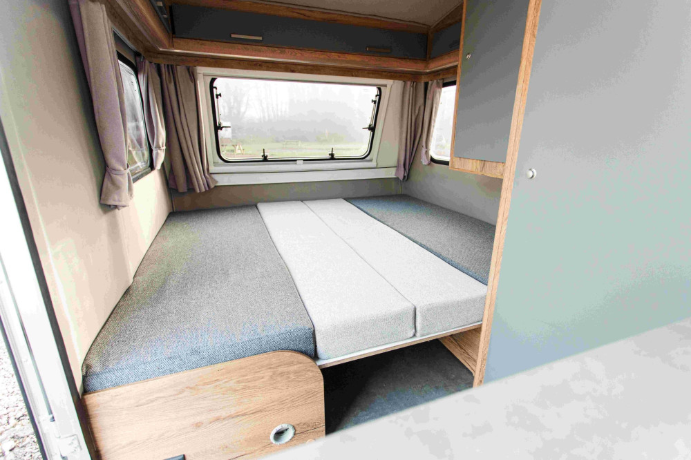 Freedom Jetstream Twin Sport Flare micro caravan.