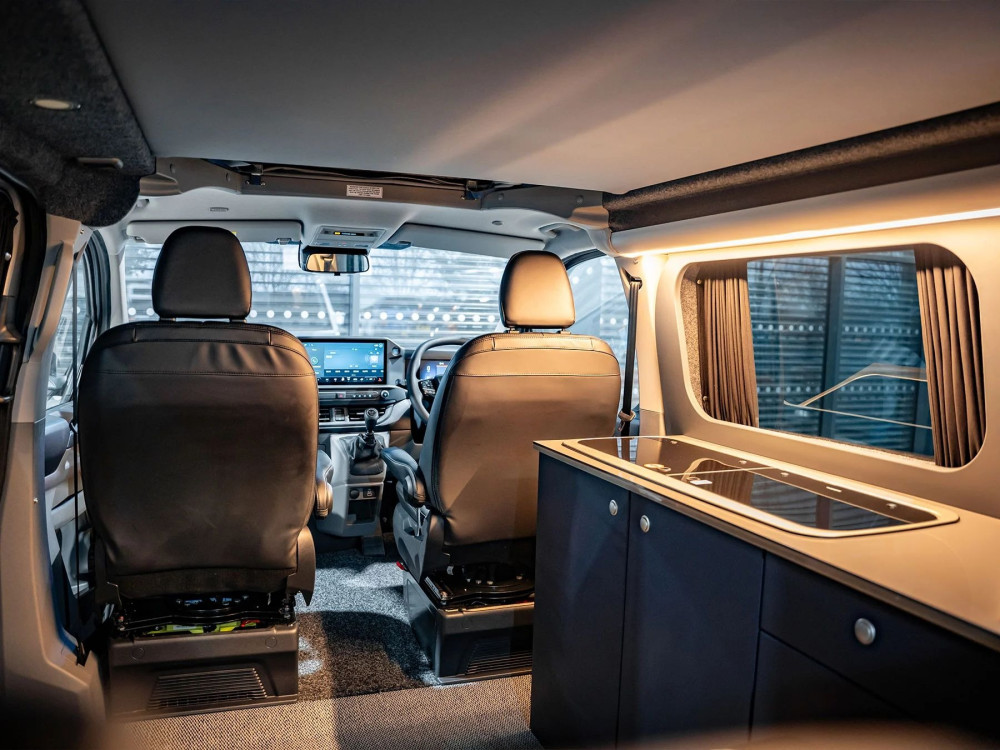 Bespoke Explore Custom 136 Limited Elevating Roof Ford