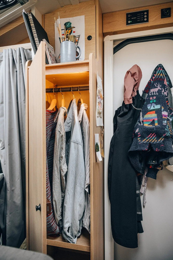 Sunlight Van V69 Citroen motorhome